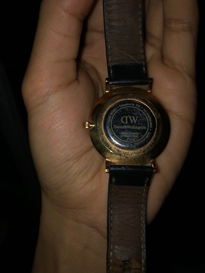 Jam Tangan DW Original second, Fesyen Pria, Jam Tangan di Carousell