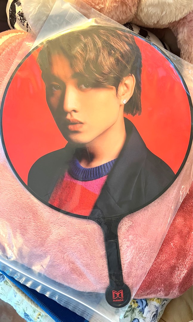 Jer@mirror concert image fan, 興趣及遊戲, 收藏品及紀念品, 明星周邊 - Carousell