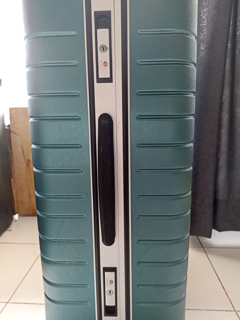 Koper Delsey Nosybe frame slim 28 inch large size warna teal blue on ...