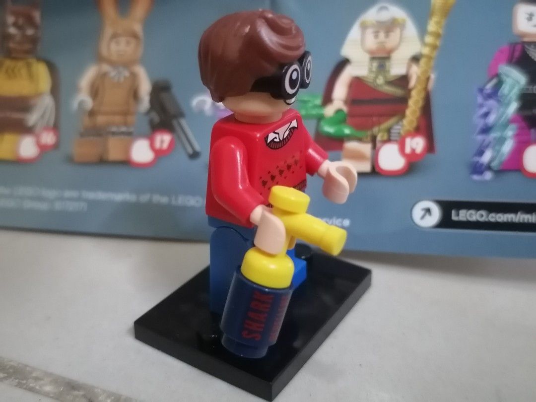 Lego 2017 LEGO Minifigures - The Batman Movie Series 1: No. 9 Dick ...