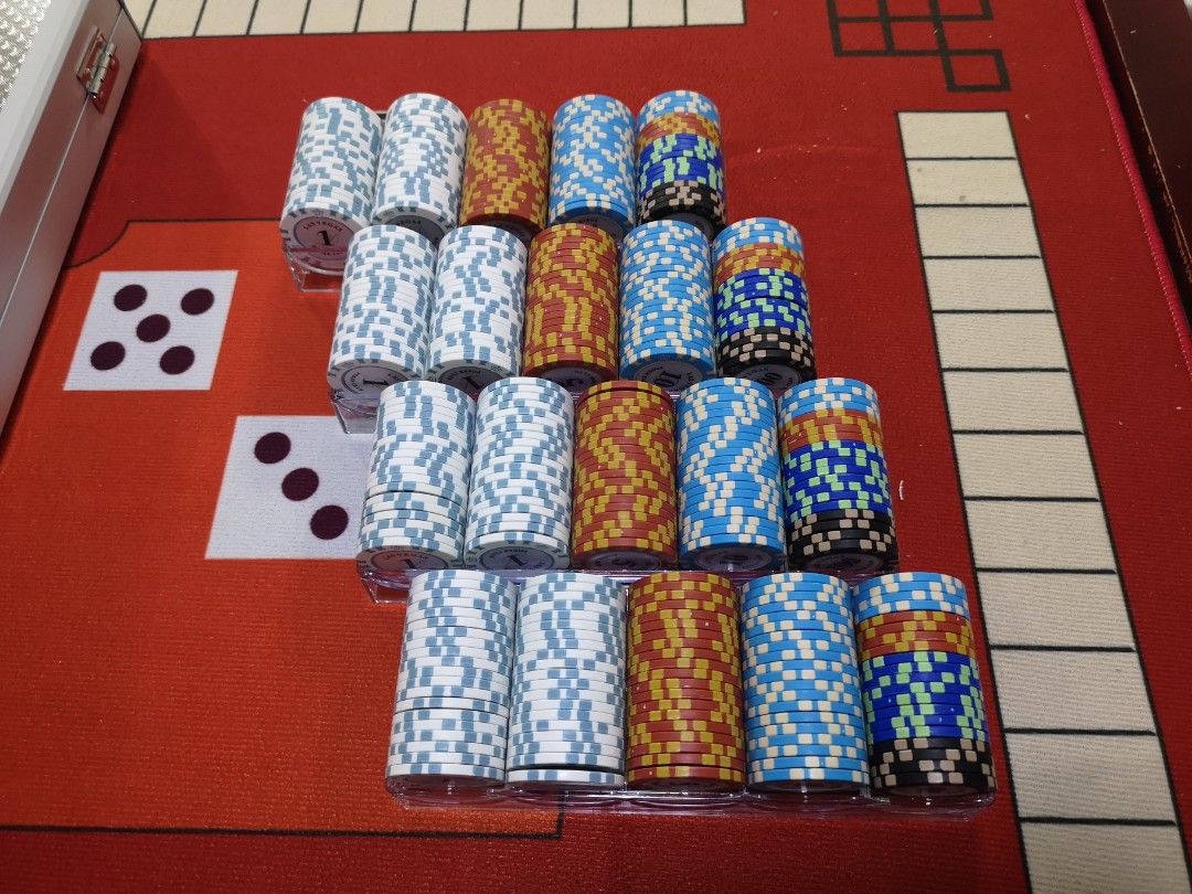 Mahjong chips, Hobbies & Toys, Toys & Games on Carousell