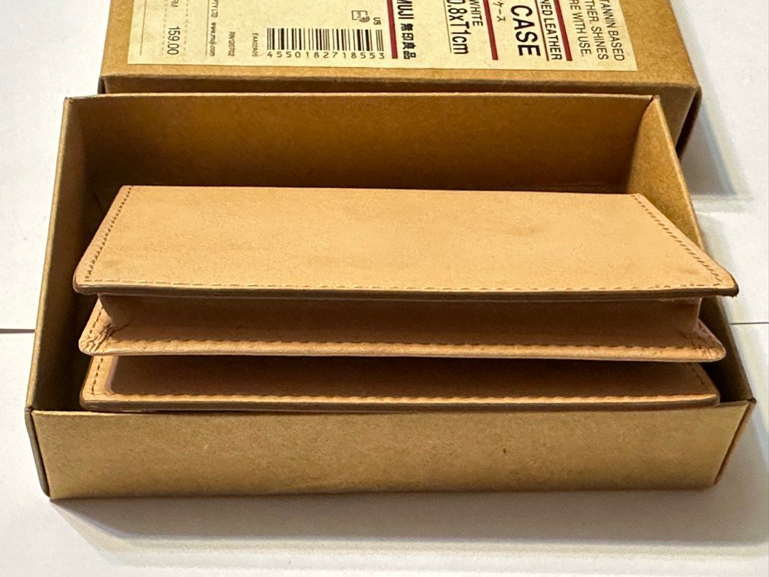 Muji_Card Case, 男裝, 手錶及配件, 銀包、卡片套 - Carousell