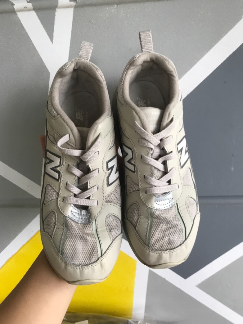 New balance kids, Babies & Kids, Babies & Kids Fashion on Carousell