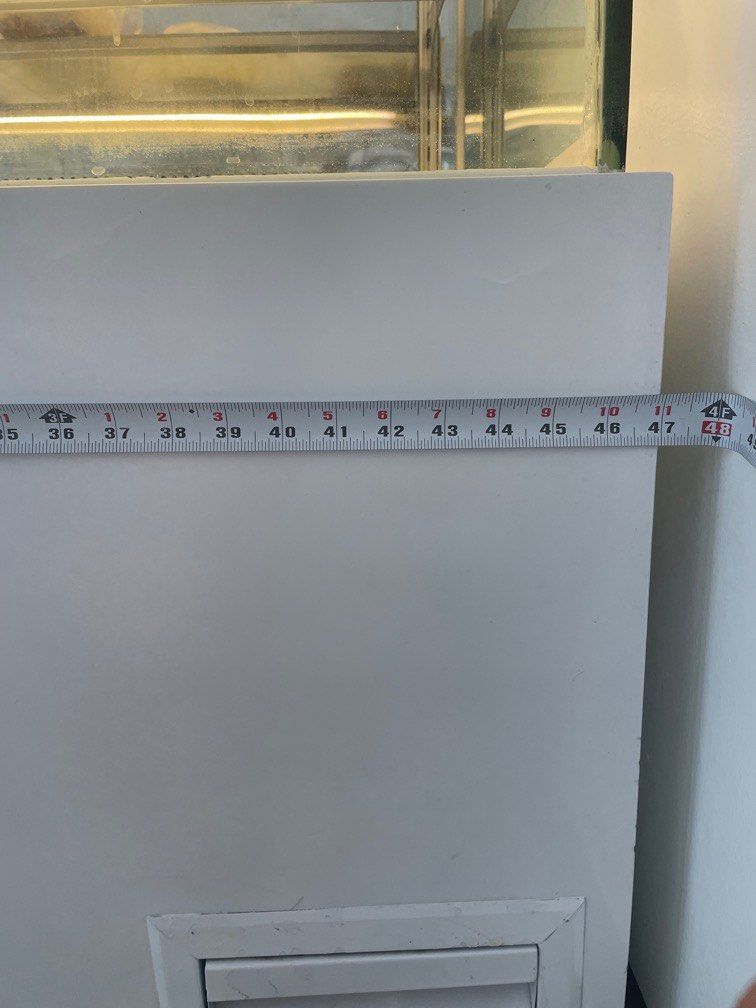 Open chiller display on Carousell