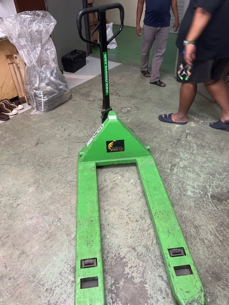 Pallet jack, Furniture & Home Living, Security & Locks, Other Security ...