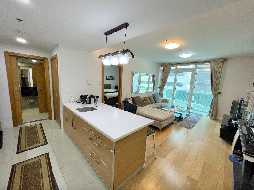 Park Terraces - Point Terraces | 1 bedroom with parking | Legazpi ...