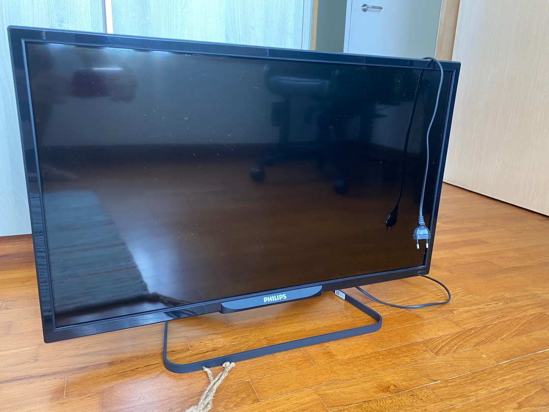 Philip Slim LED TV 32 inch, TV & Home Appliances, TV & Entertainment ...