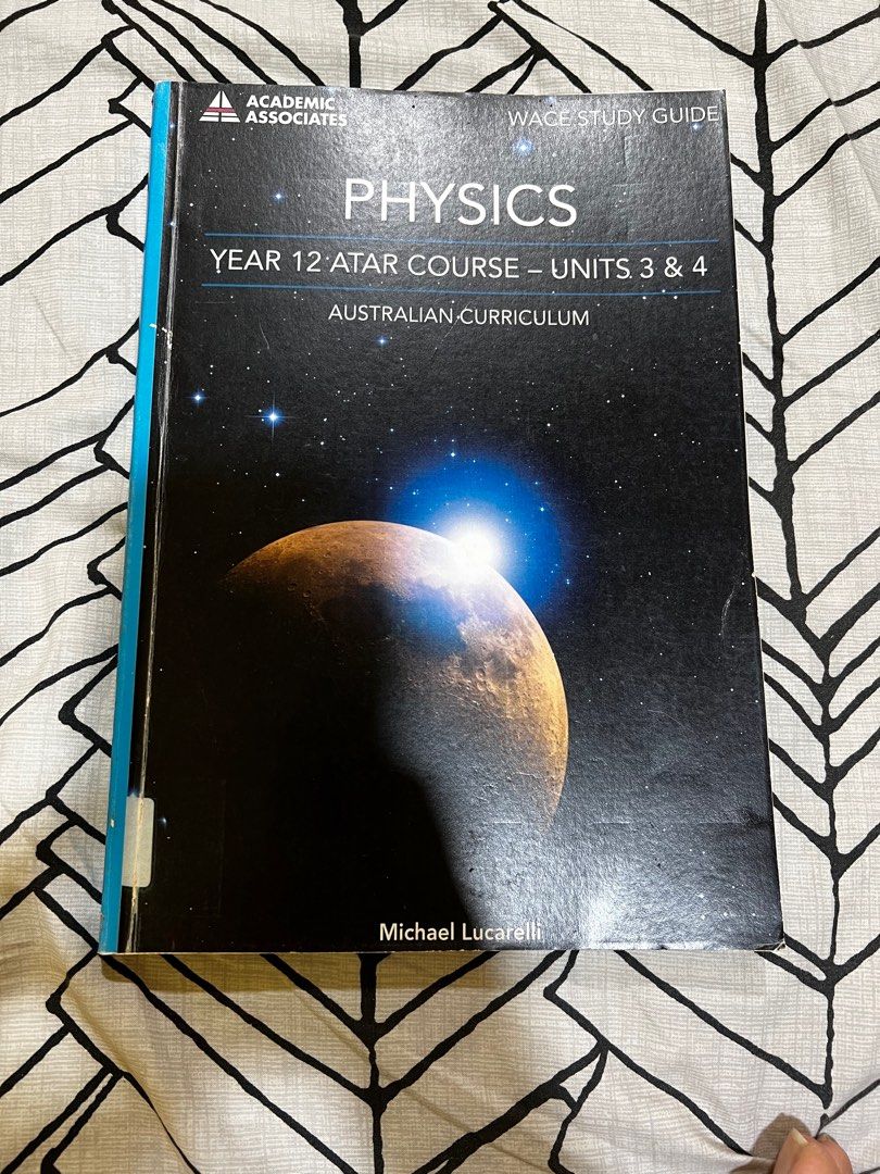 Physics year 12, Hobbies & Toys, Books & Magazines, Textbooks on Carousell