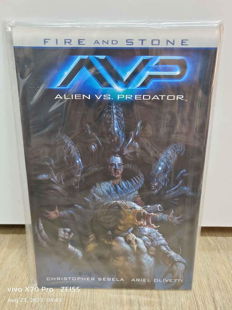Predator Aliens Prometheus TPB, Hobbies & Toys, Books & Magazines ...