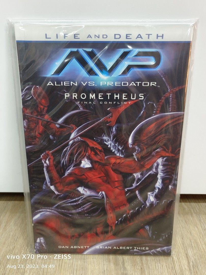 Predator Aliens Prometheus TPB, Hobbies & Toys, Books & Magazines ...