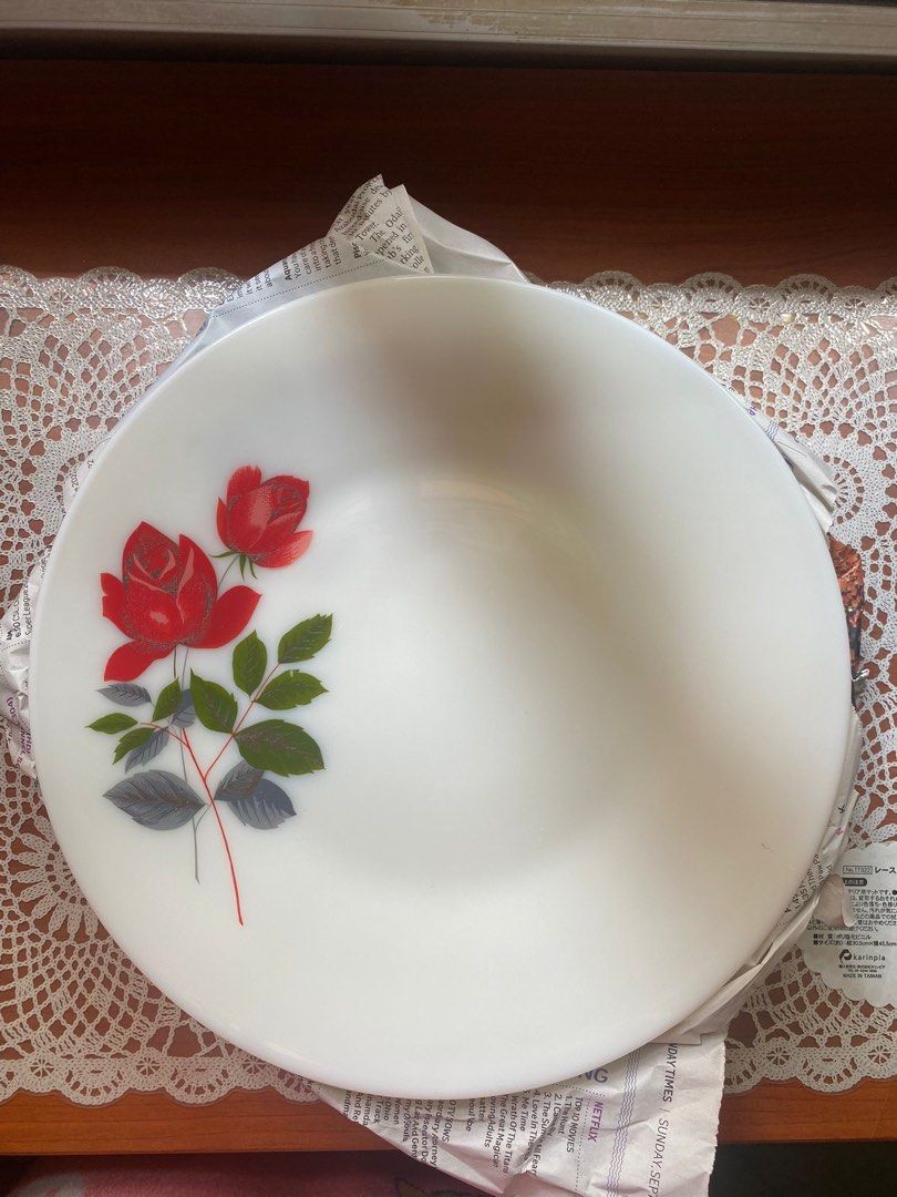 Pyrex JAJ Rose Dinner Plates, Furniture & Home Living, Kitchenware ...