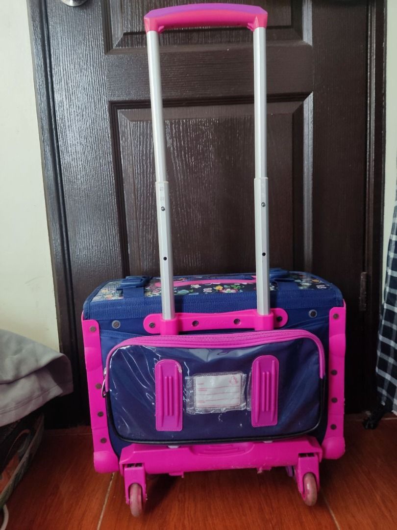 Robby Rabbit Kids Trolley Bag, Women's Fashion, Bags & Wallets ...