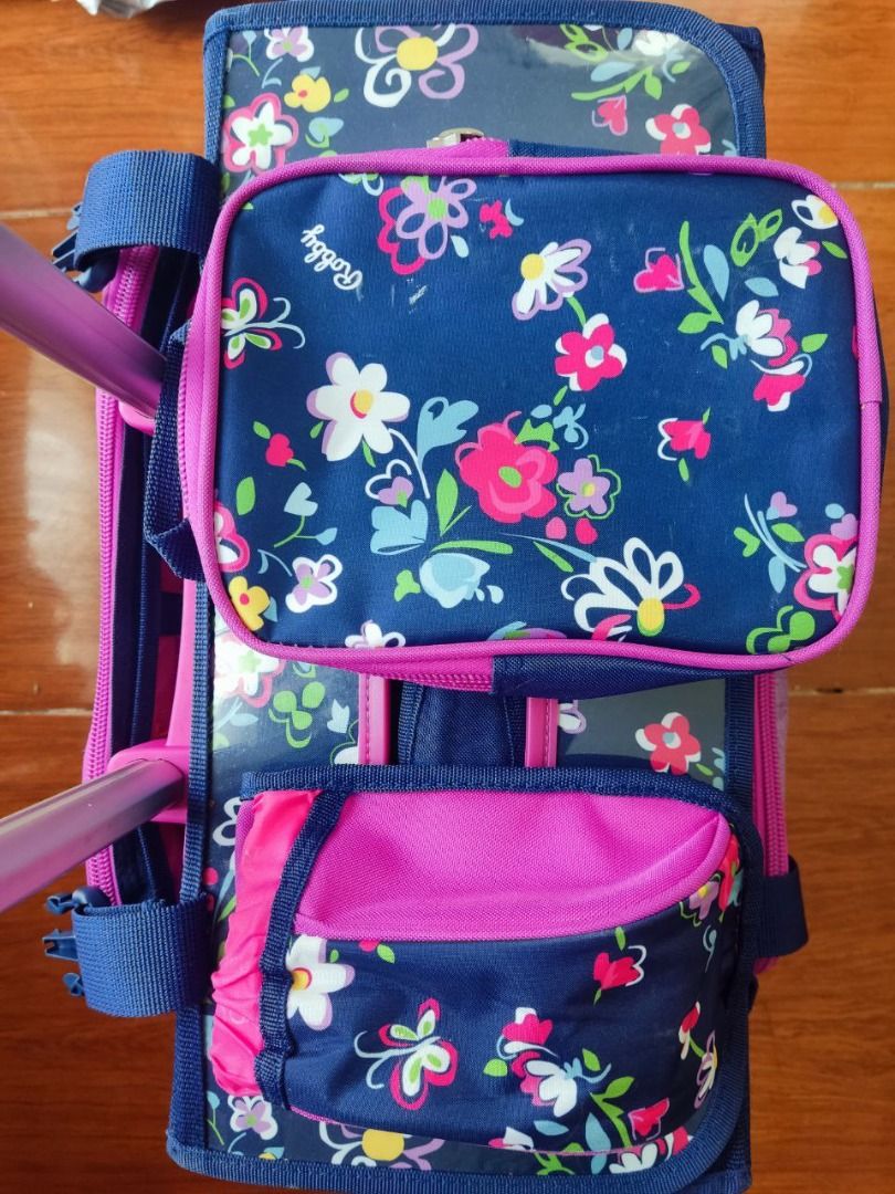 Robby Rabbit Kids Trolley Bag, Women's Fashion, Bags & Wallets ...