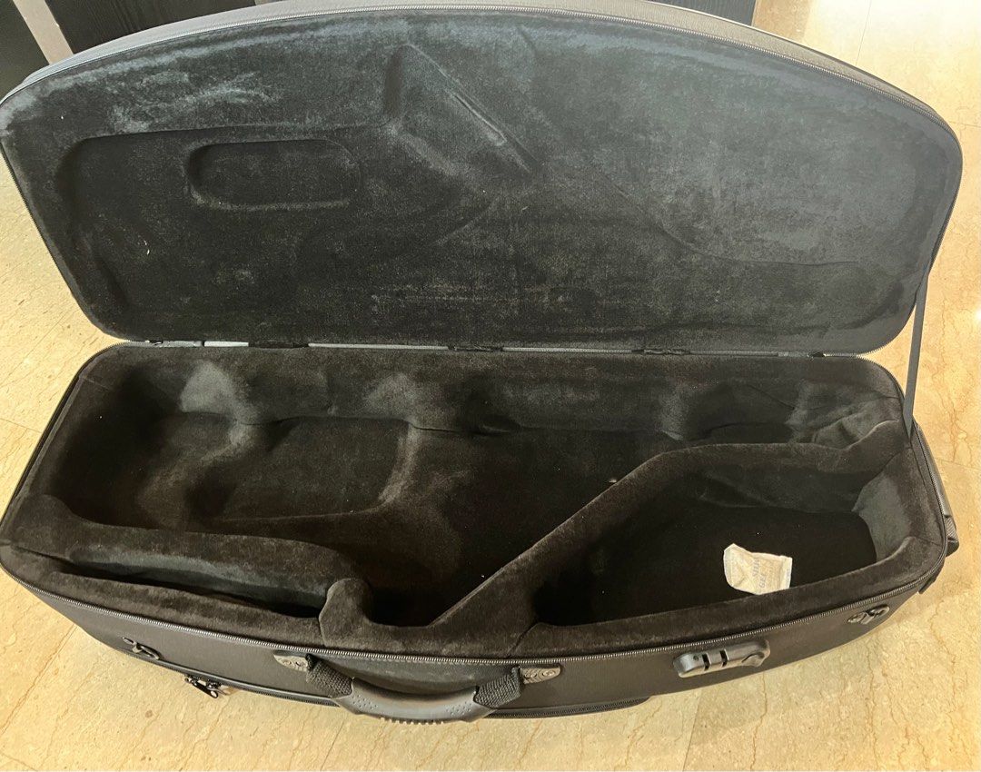 Selmer Paris Tenor saxophone case, Hobbies & Toys, Music & Media ...