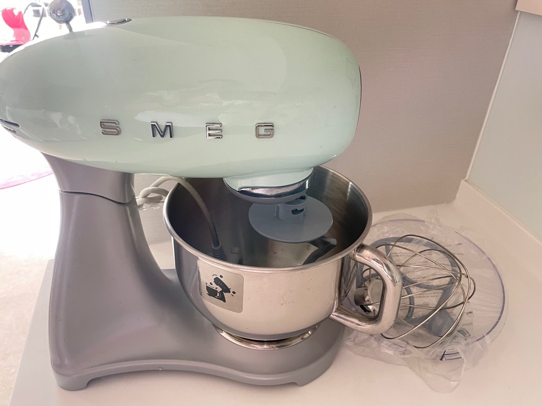 SMEG, TV & Home Appliances, Kitchen Appliances, Breadmakers on Carousell