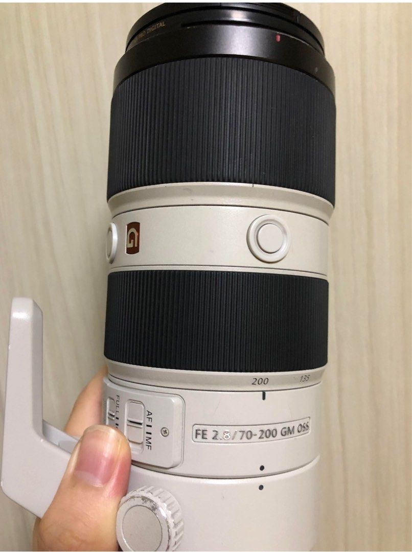 Sony 70 200 GM lens gen 1, Photography, Lens & Kits on Carousell