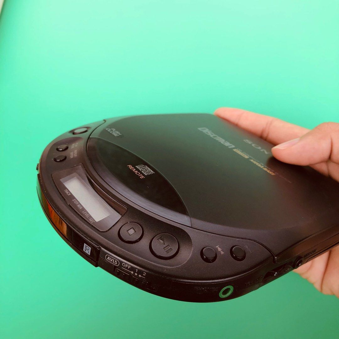 Sony Discman Walkman Portable Compact CD player Model | D-225CR, Hobbies & Toys, Music & Media ...