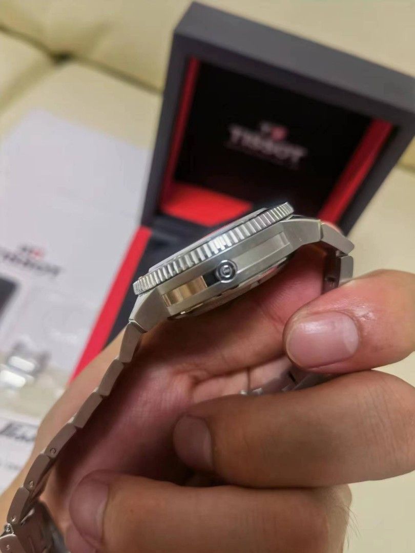 Tissot seastar 2000 professional, Luxury, Watches on Carousell