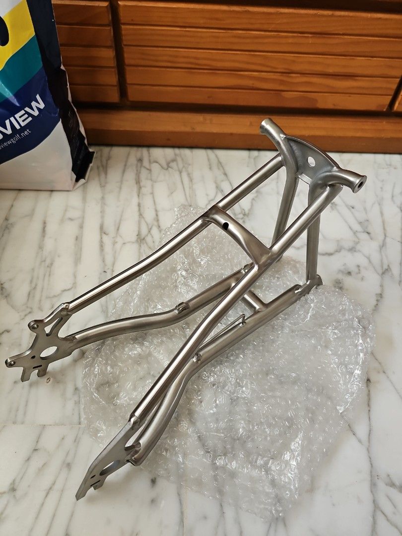 Titanium trifold rear triangle 135 OLD disc mount, Sports Equipment ...