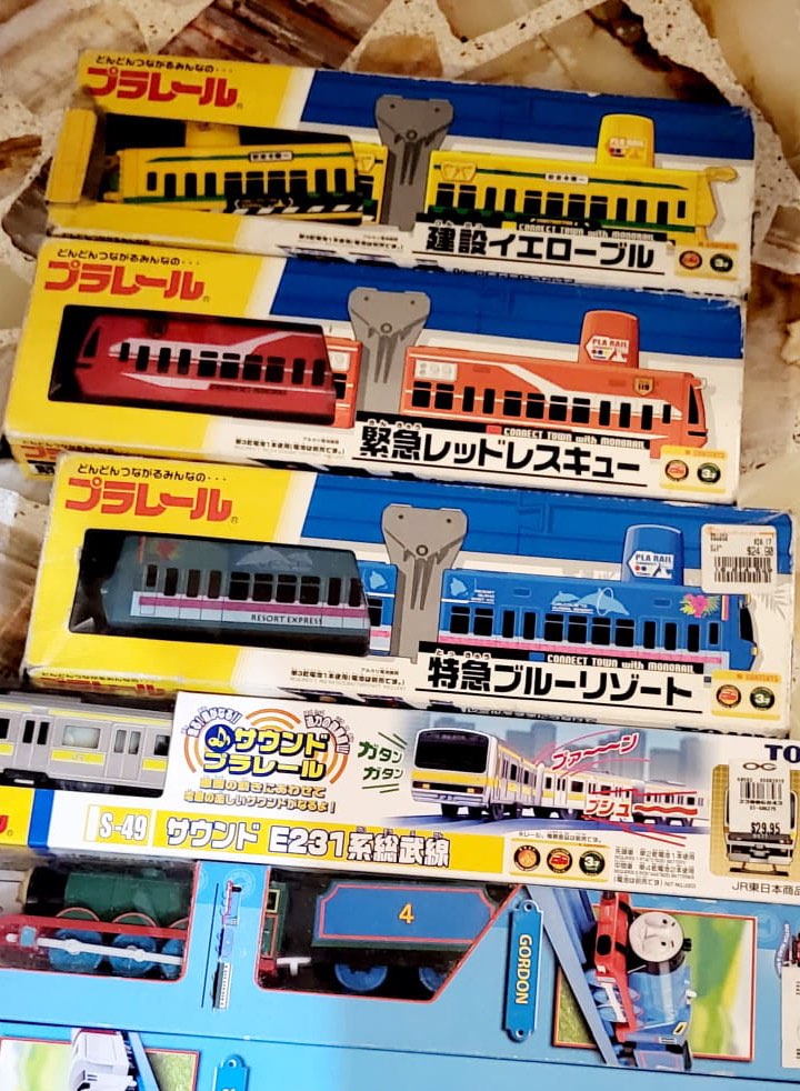 Tomy Plarail Monorail (Red/Yellow/Blue) Rare, Hobbies & Toys, Toys ...