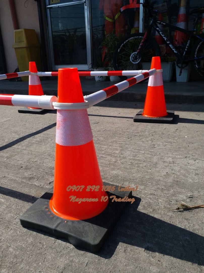 Traffic cone connector 18, Commercial & Industrial, Construction ...