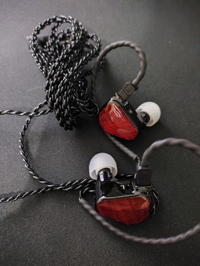 Truthear Zero Red, Audio, Earphones on Carousell