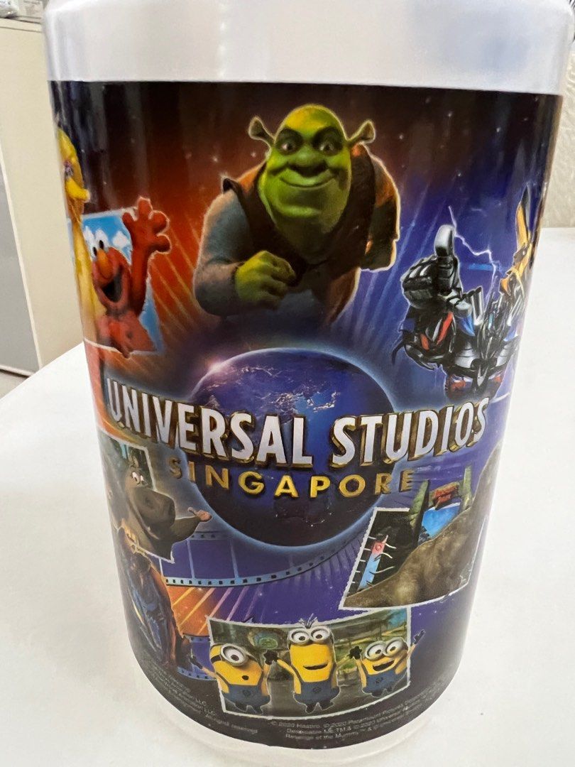 Universal Studios Singapore Large Water Tumbler / Bottle, Furniture ...
