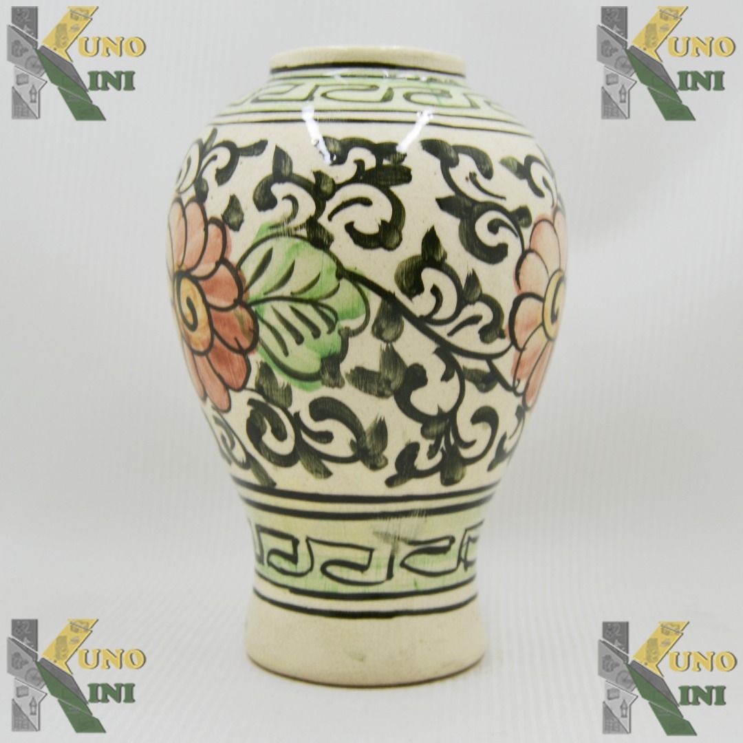 VINTAGE VAS BUNGA KERAMIK MINI - HANDPAINTED, Antik, Pajangan di Carousell