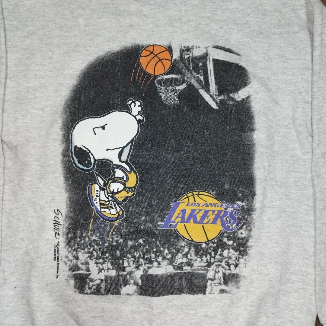 Vintage Lakers x Snoopy Crewneck on Carousell