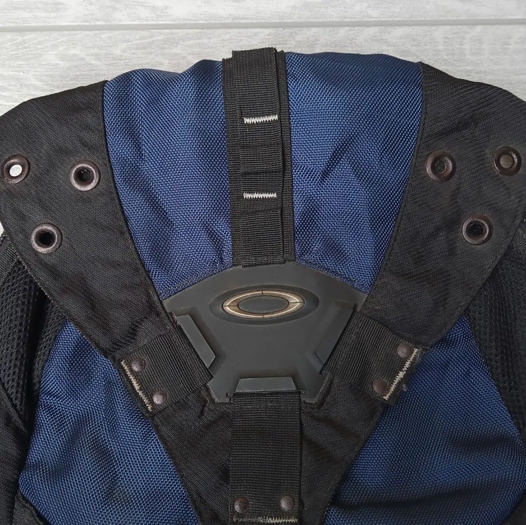 Vintage Oakley Backpack on Carousell