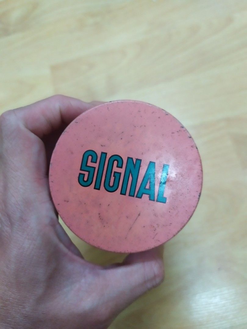 Vintage Signal Cigarettes Tin, Hobbies & Toys, Collectibles ...