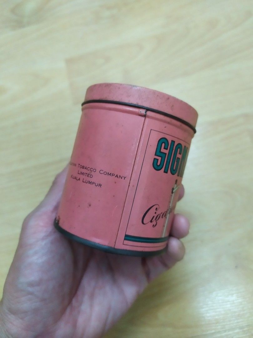 Vintage Signal Cigarettes Tin, Hobbies & Toys, Collectibles ...