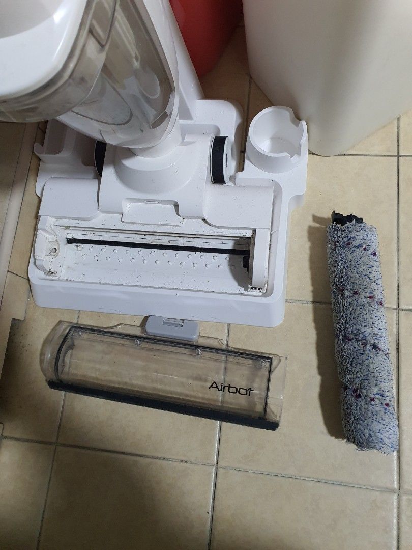 Airbot iClean Pro Wet Dry Vacuum, TV & Home Appliances, Vacuum Cleaner ...