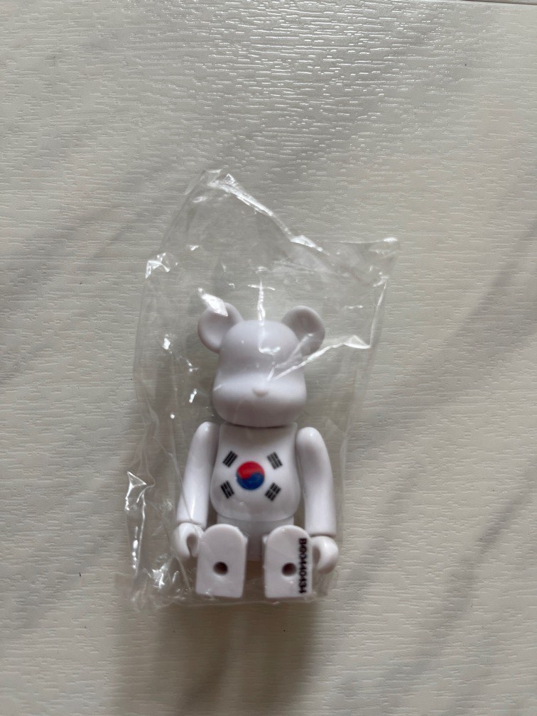 Bearbrick series 44 FLAG SOUTH KOREA, Hobbies & Toys, Toys & Games on ...