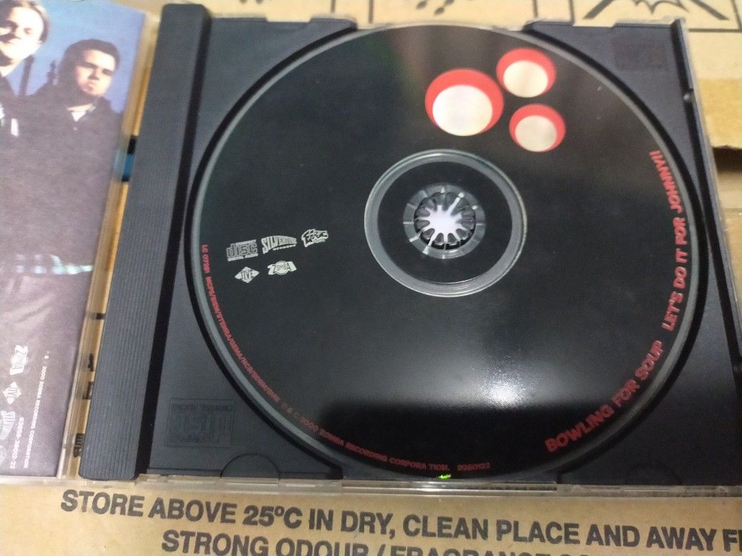 Bowling for soup - let do it for johnny, Hobbies & Toys, Music & Media, CDs & DVDs on Carousell