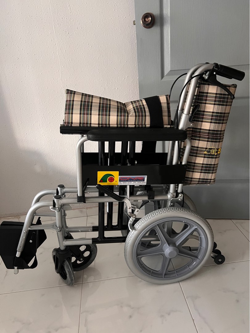 Brand New Foldable Wheelchair, Health & Nutrition, Assistive ...