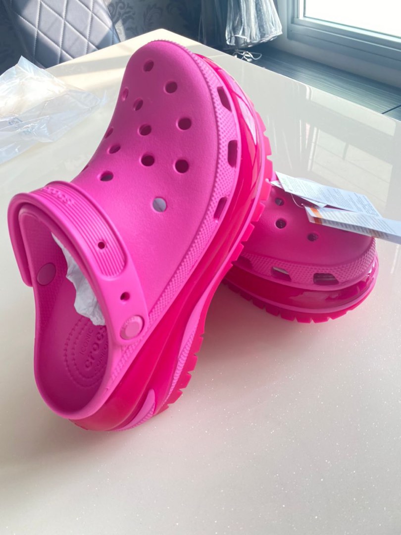 Croc Mega Crush Clog, Women's Fashion, Footwear, Wedges on Carousell