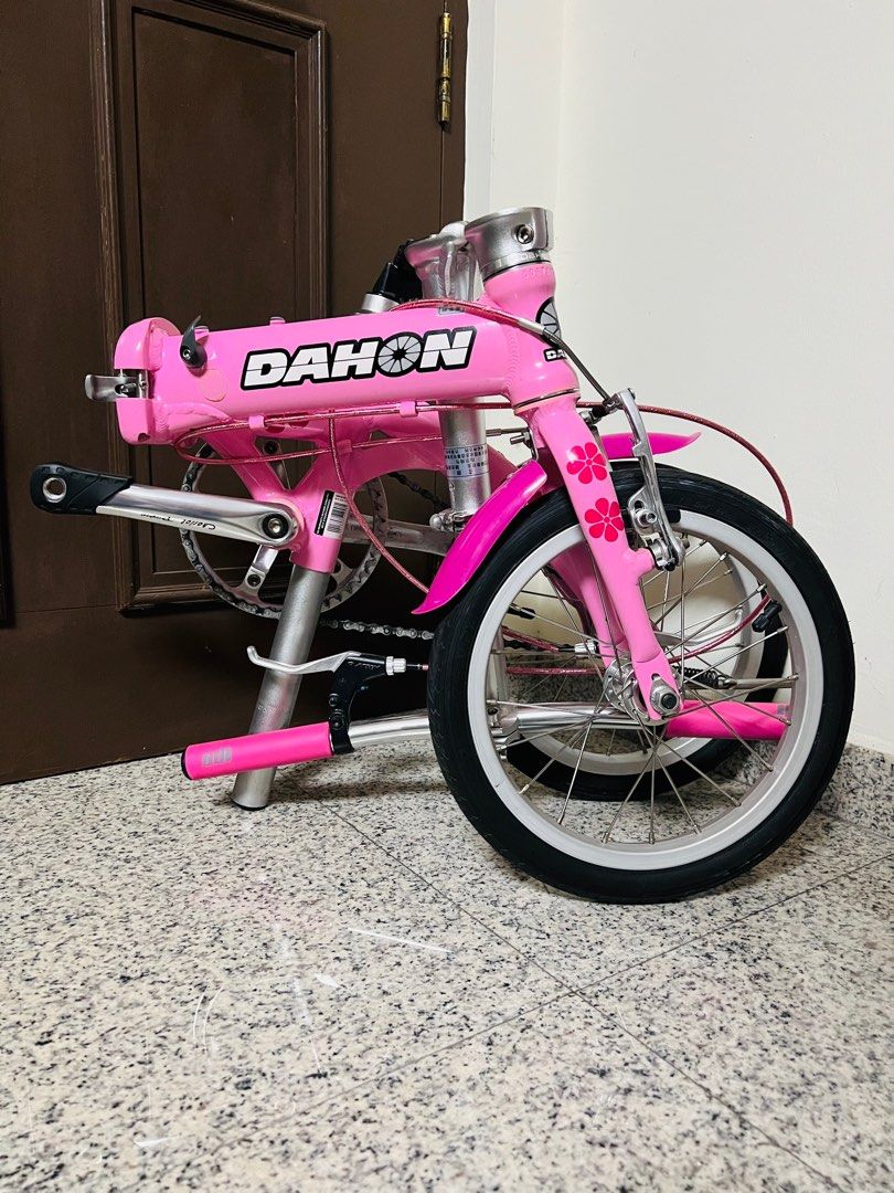 Dahon 412 classic pink bicycle, Sports Equipment, Bicycles & Parts ...