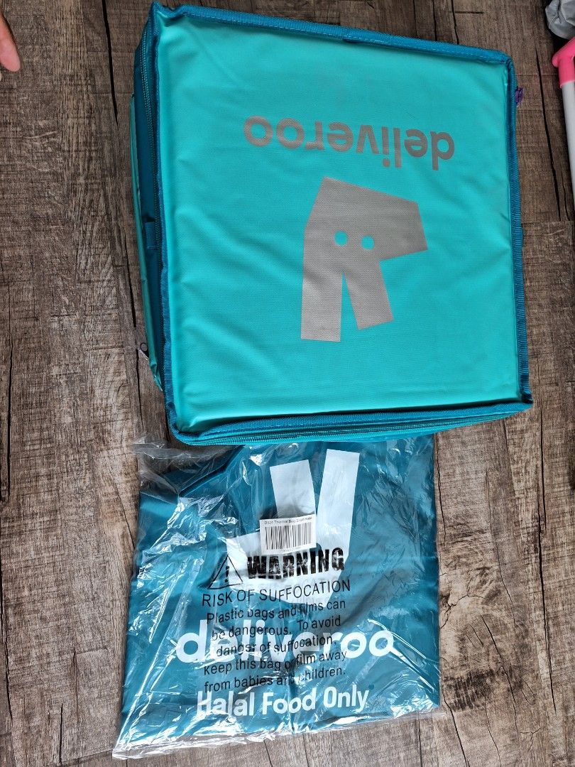 Deliveroo/Grab/ foodpanda thermal bag, Everything Else on Carousell