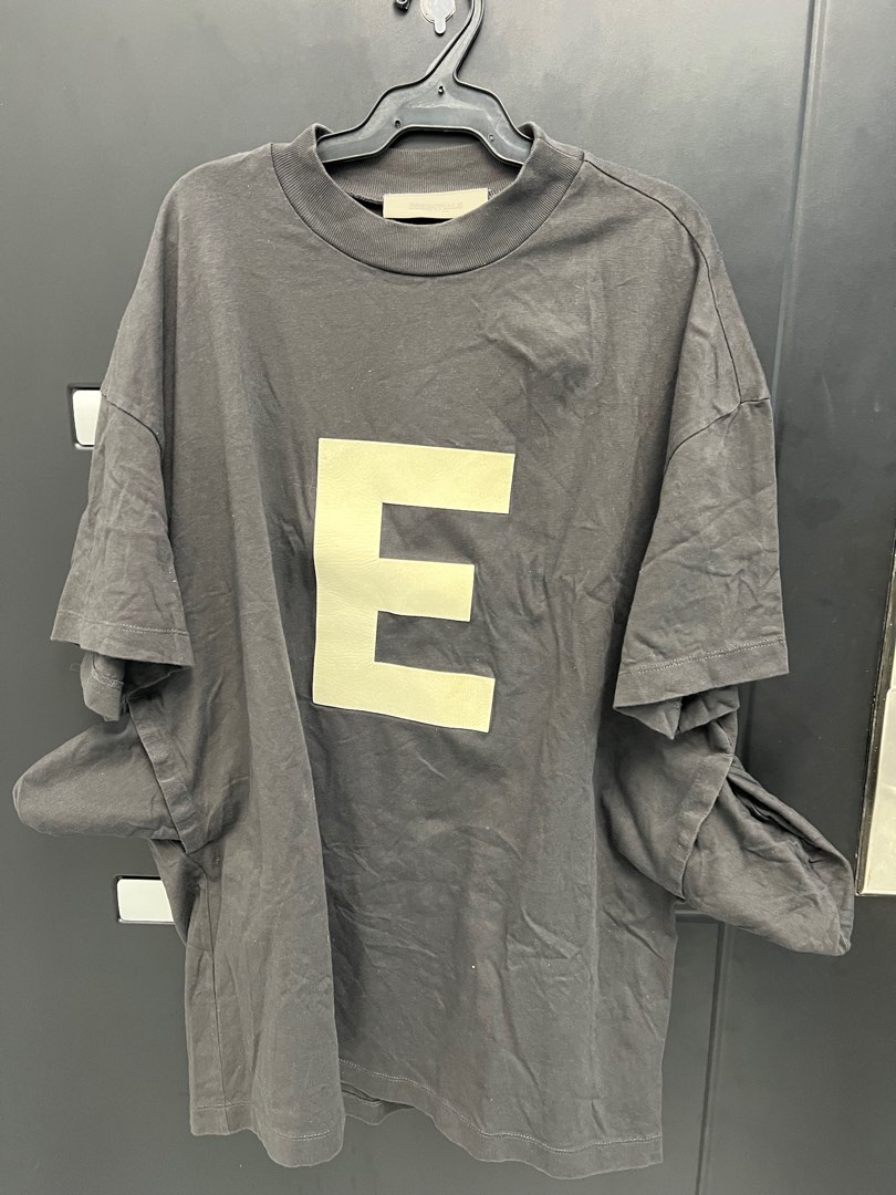 essential tshirt on Carousell