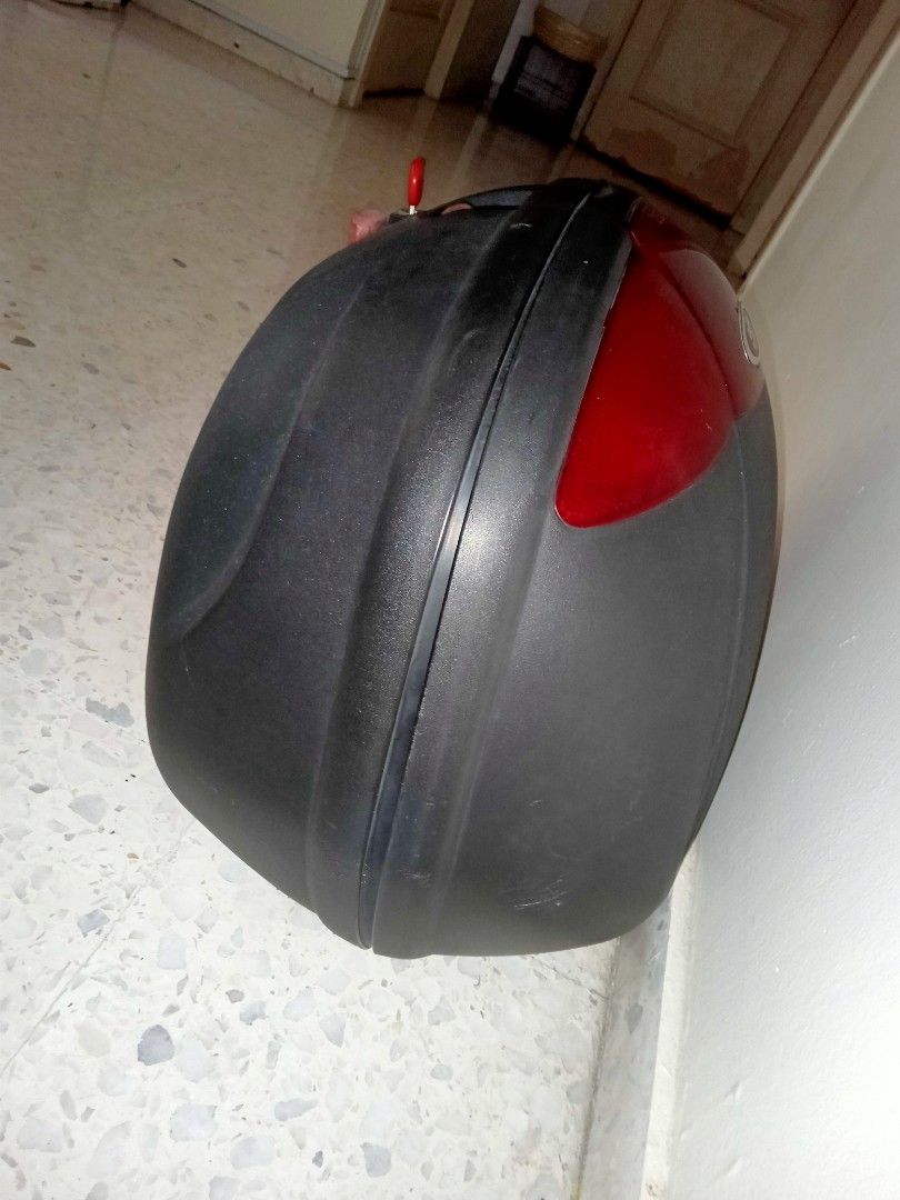 GIVI SIMPLY MOTORBIKE BOX, Motorcycles, Motorcycle Accessories on Carousell