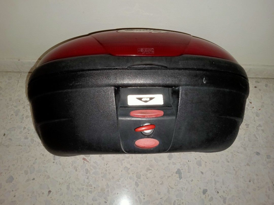 GIVI SIMPLY MOTORBIKE BOX, Motorcycles, Motorcycle Accessories on Carousell