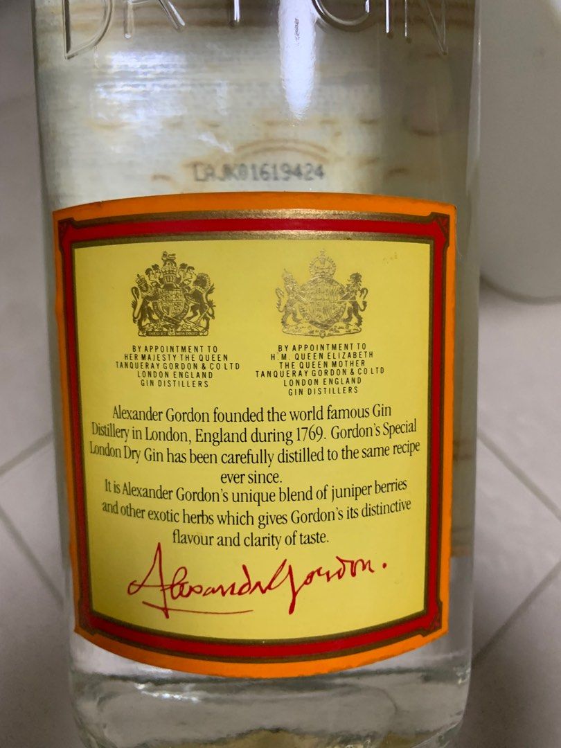 Gordon’s London Dry Gin , Food & Drinks, Alcoholic Beverages on Carousell