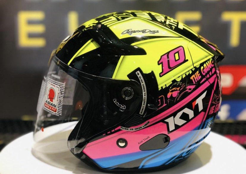 Helmets KYT Venom Thitipong Saiz L 100% Original, Motorbikes on Carousell