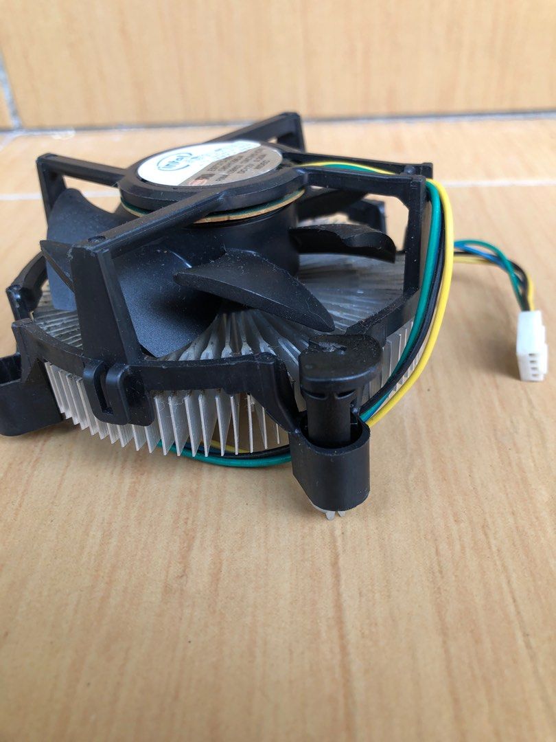 Intel Motherboard CPU Fan (12V, 4 pin), Computers & Tech, Parts ...