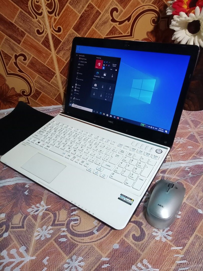 LAPTOP, GLOSSY WHITE, COREi5, 8GB RAM, 500GB HDD, WINDOWS 10, NEC, GOOD FOR ALL PURPOSE on Carousell