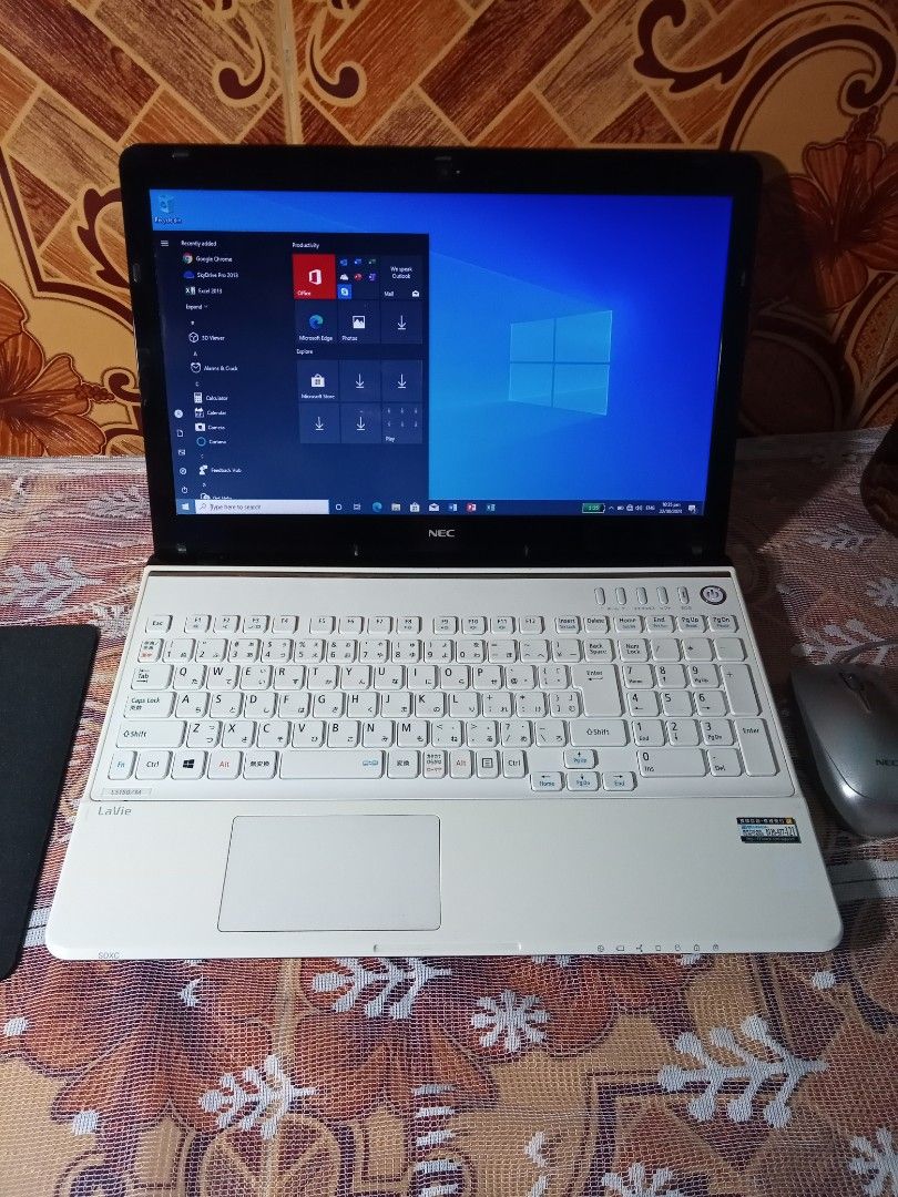 LAPTOP, GLOSSY WHITE, COREi5, 8GB RAM, 500GB HDD, WINDOWS 10, NEC, GOOD FOR ALL PURPOSE on Carousell