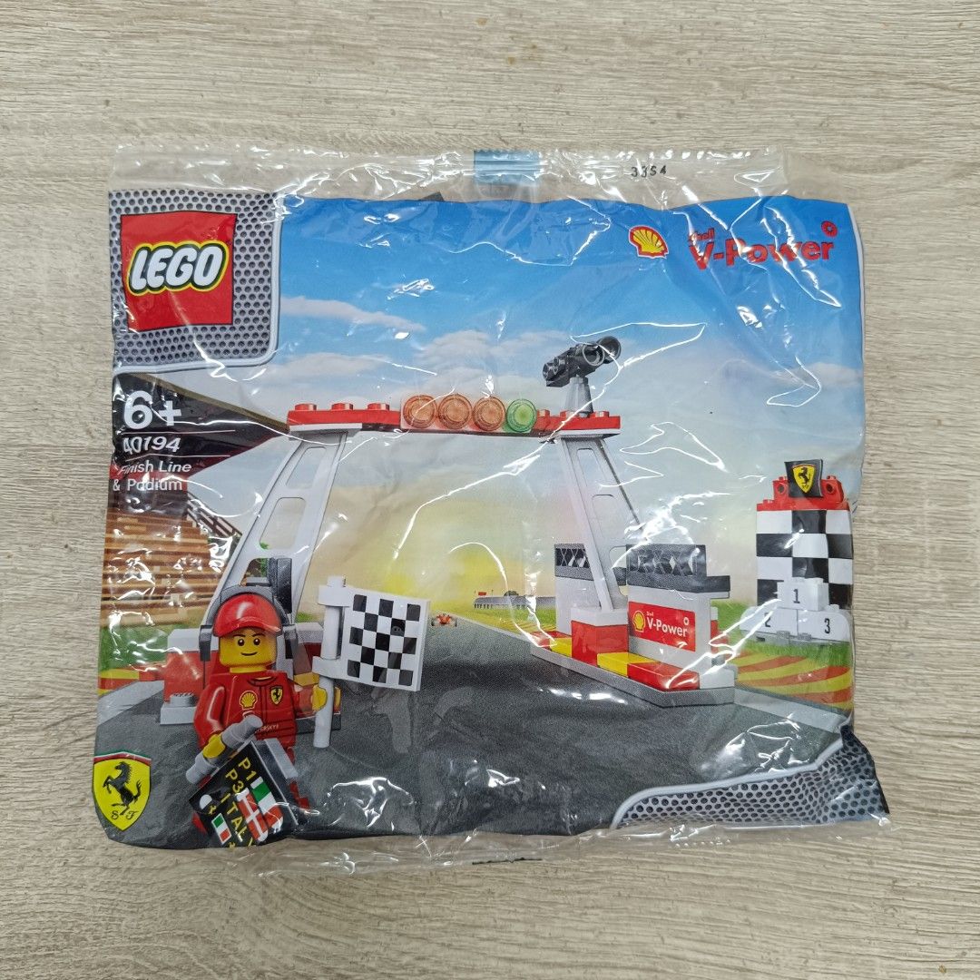 Lego 40194 Finish Line 40195 Shell Station, Toys & Collectibles, Mainan ...