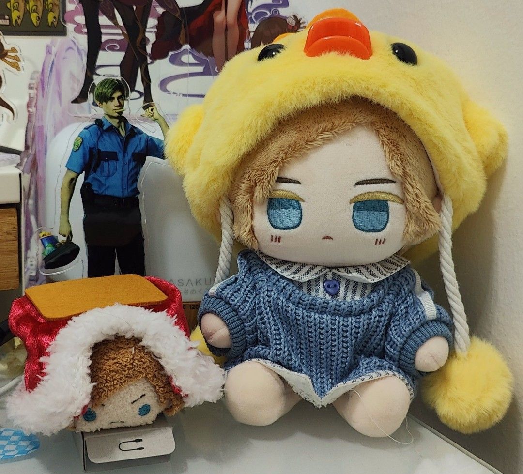 leon kennedy doll 20cm 40cm plush plushie, Hobbies & Toys, Memorabilia ...