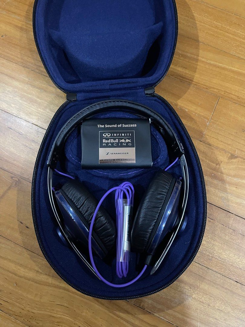 [LIMITED EDITION] Sennheiser Momentum Infiniti Red Bull Racing Limited ...